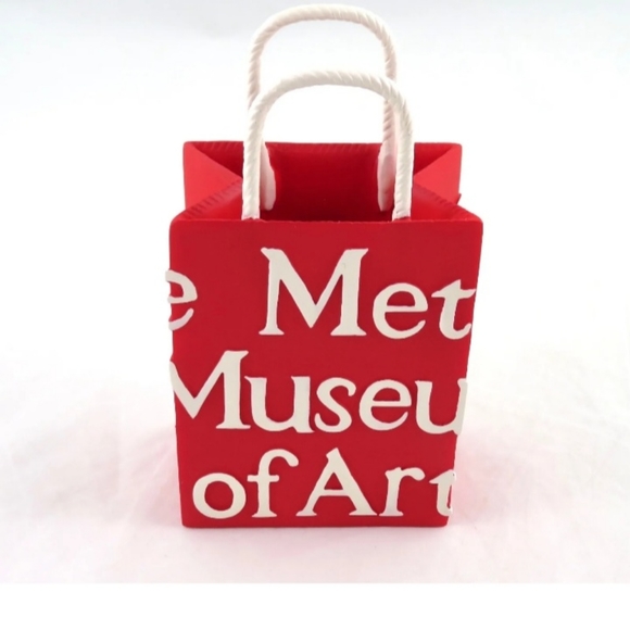 Accents | The Met Red Shopping Bag Rudy Deharek Museum New Shopping Bag ...